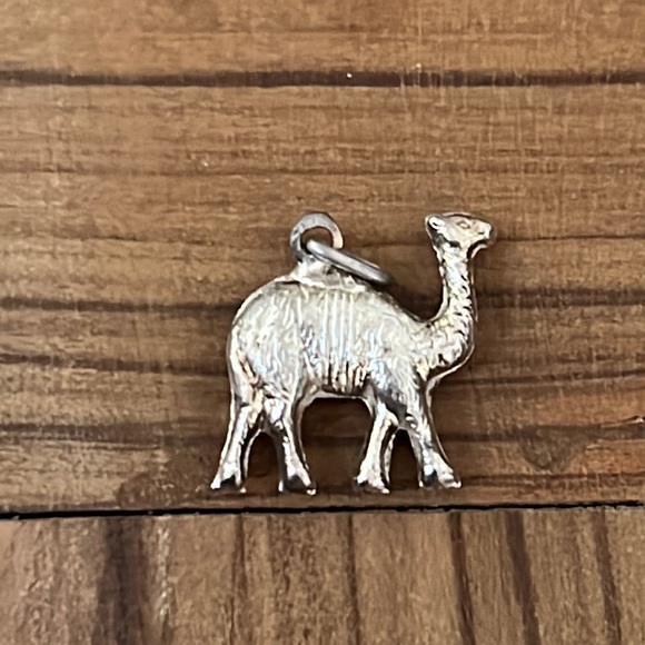 Vintage | Jewelry | Vintage Silver Camel Charm Pendant | Poshmark